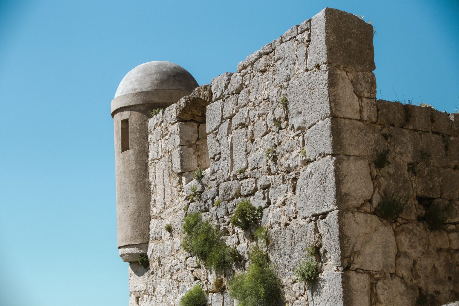 Omiš - The official site of the Tourist Board Split-Dalmatia County