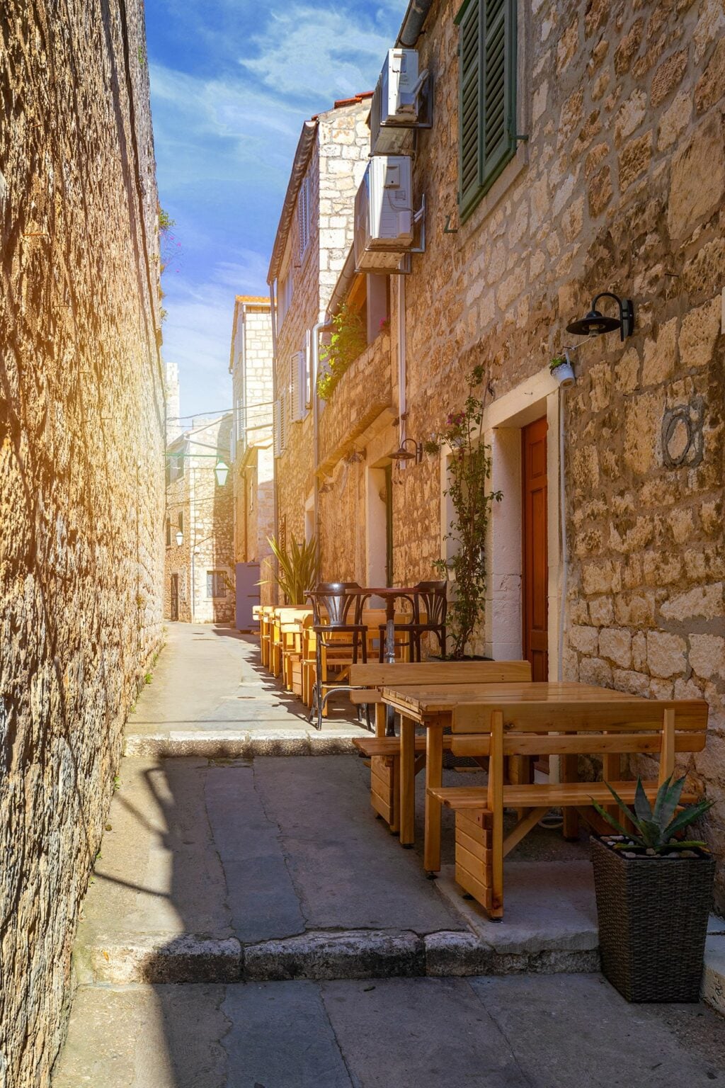 Hvar - The official site of the Tourist Board Split-Dalmatia County