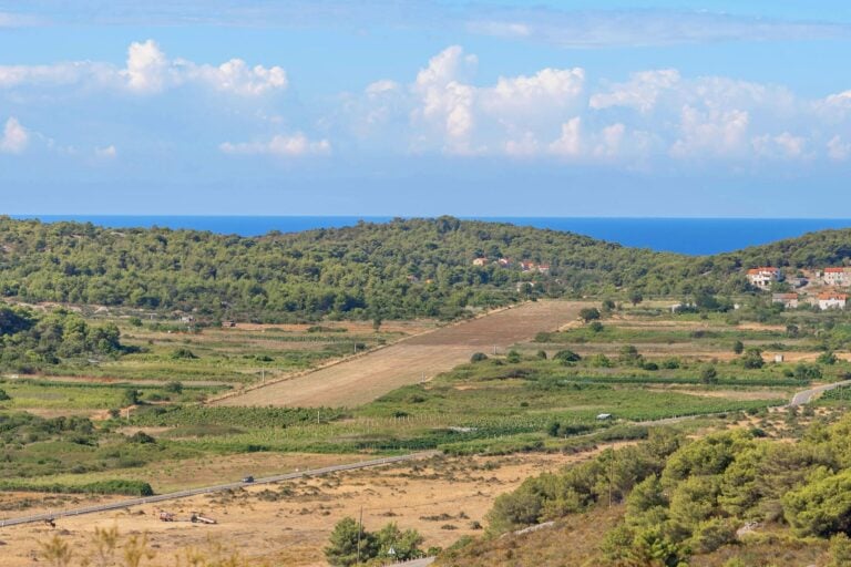 Komiža - The official site of the Tourist Board Split-Dalmatia County