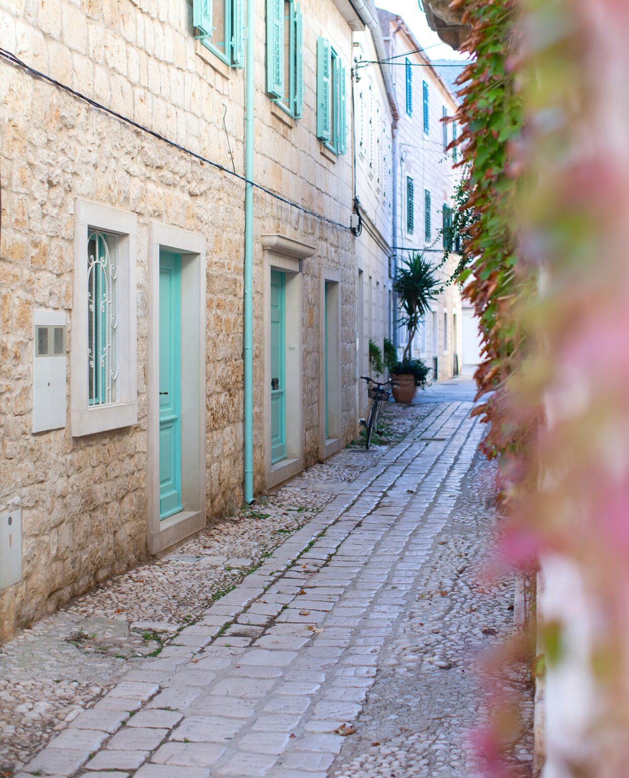 Starigrad - The official site of the Tourist Board Split-Dalmatia County