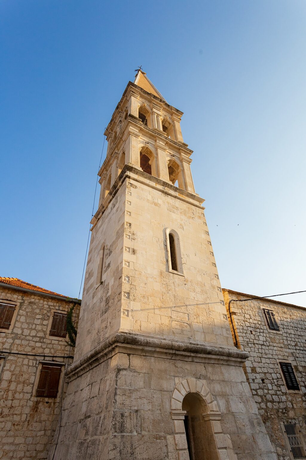 Starigrad - The official site of the Tourist Board Split-Dalmatia County