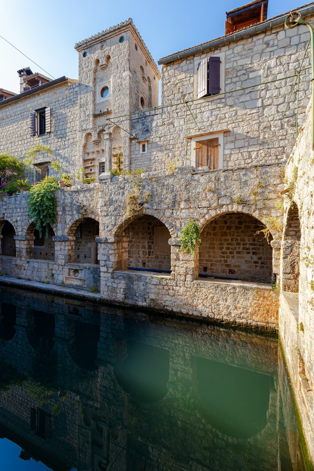 Starigrad - The official site of the Tourist Board Split-Dalmatia County