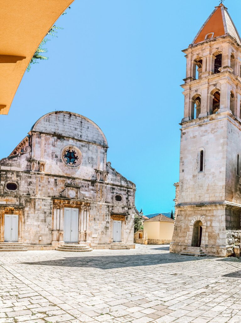 Starigrad - The official site of the Tourist Board Split-Dalmatia County