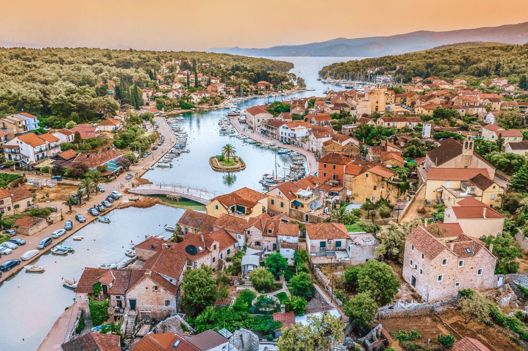 Hvar - The official site of the Tourist Board Split-Dalmatia County